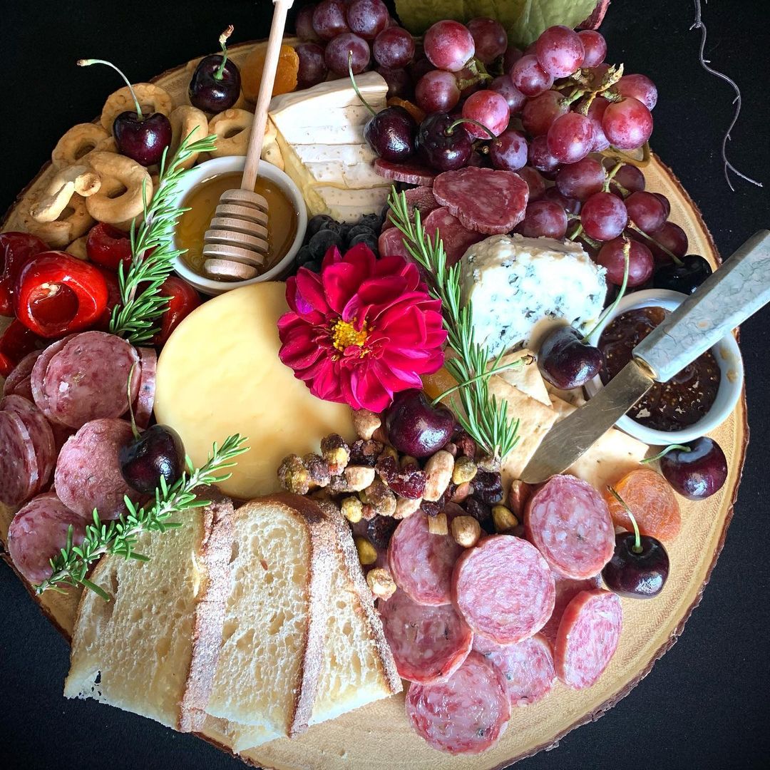 Complete Box & Serving Board Combo | Carnivore Club